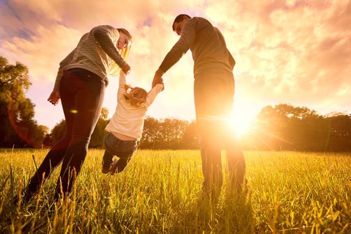 Why Does Sunshine Make You Happy? Here Are Some Reasons - Rose Colored ...